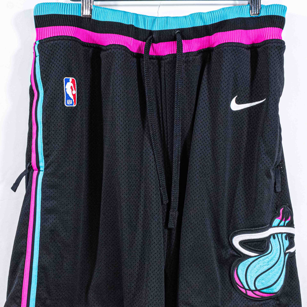 NIKE Miami Heat Basketball Shorts NBA City Edition Courtside Collectio ...