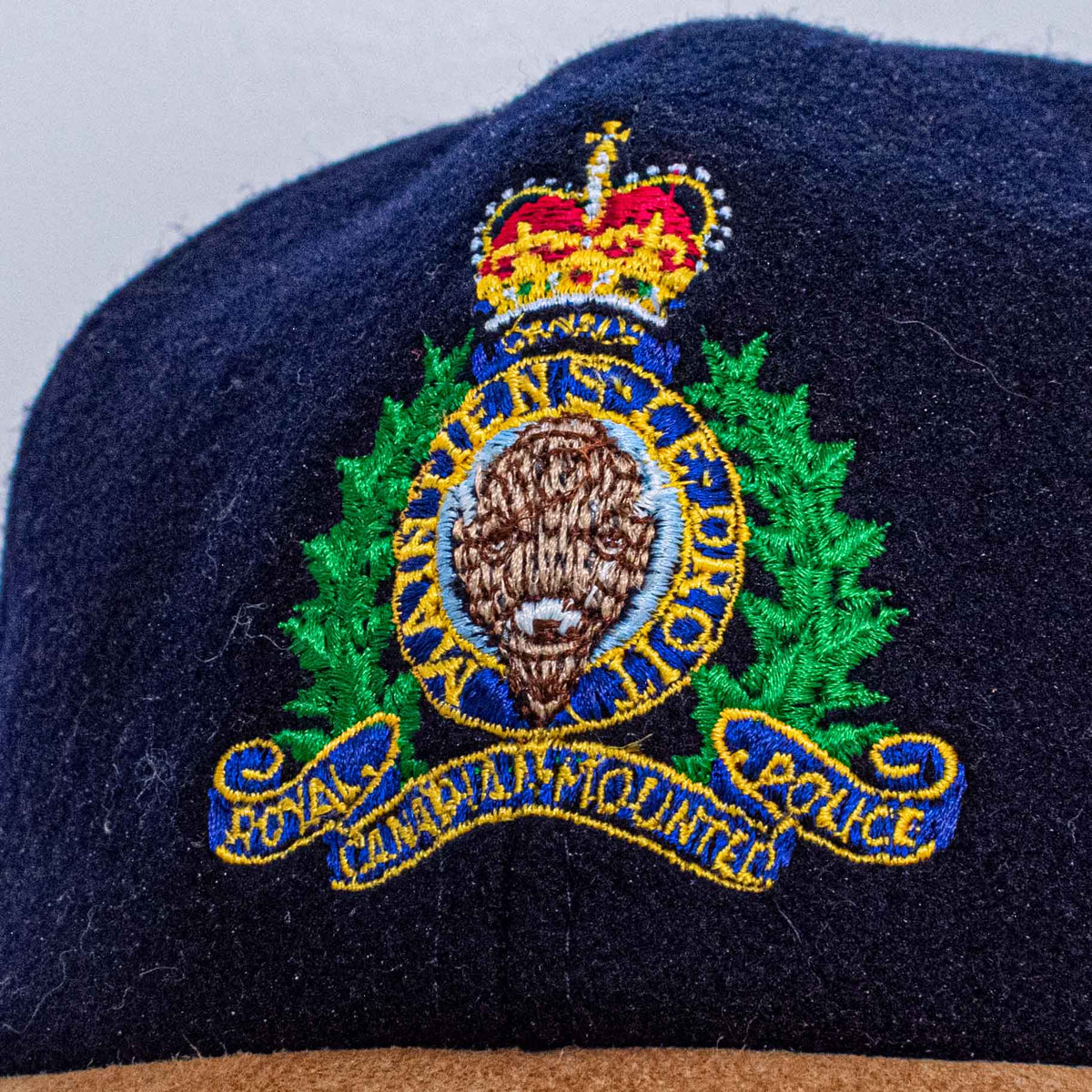 Royal Canadian Mounted Police Crest Hat– VNTG Shop